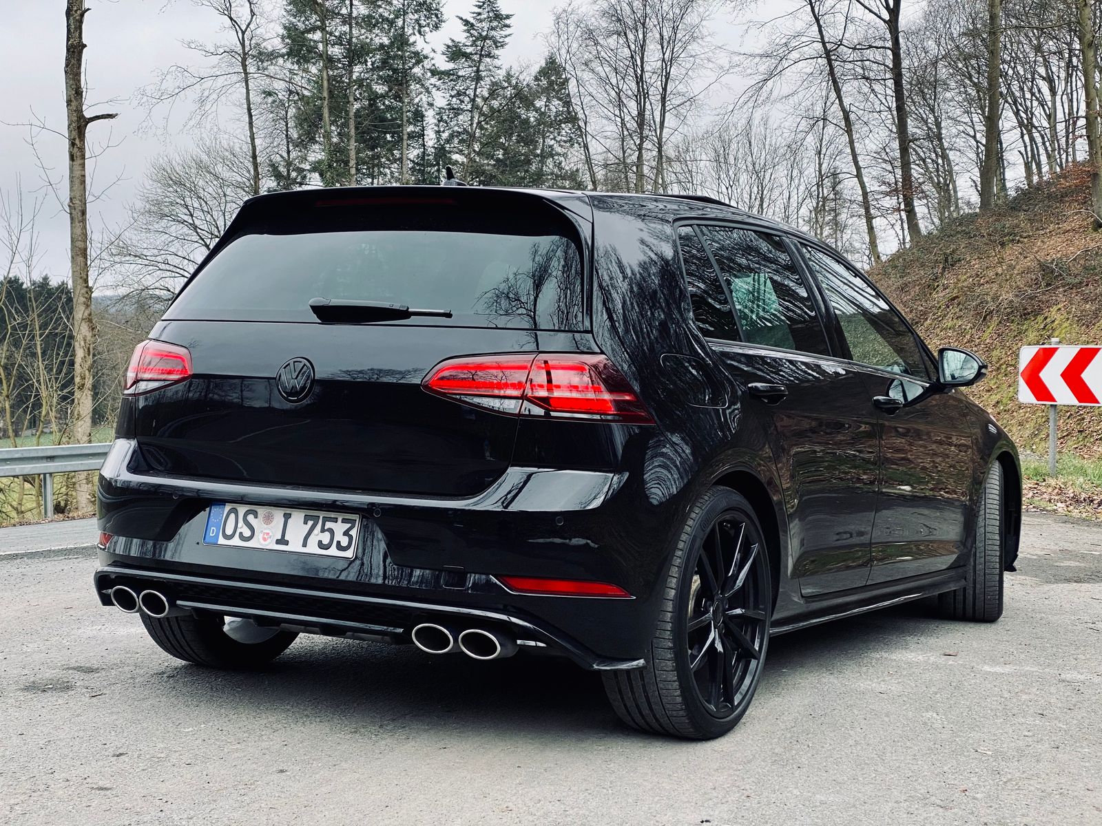 Leo's MK7.5 R - Golf 7 R Show off - meinR.com