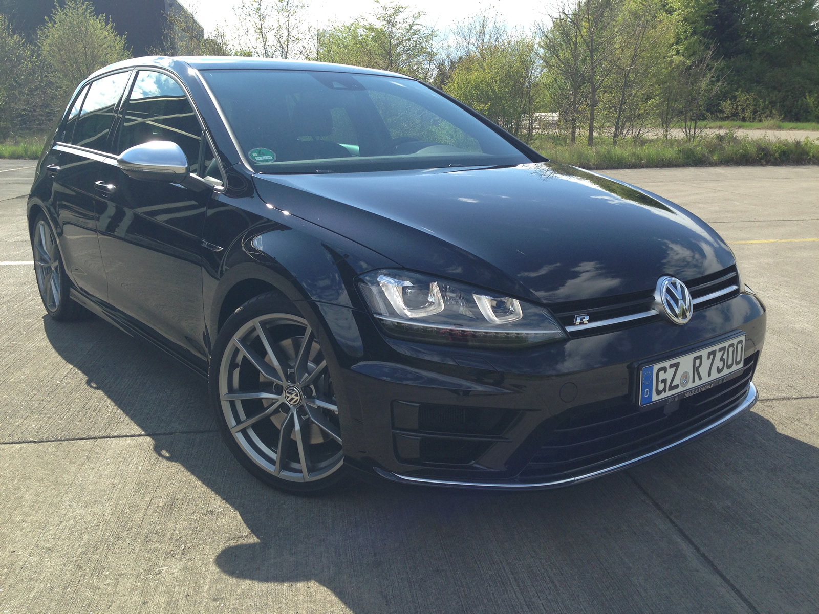MeinR in Deep Black Perleffekt - Golf 7 R Show off - meinR.com